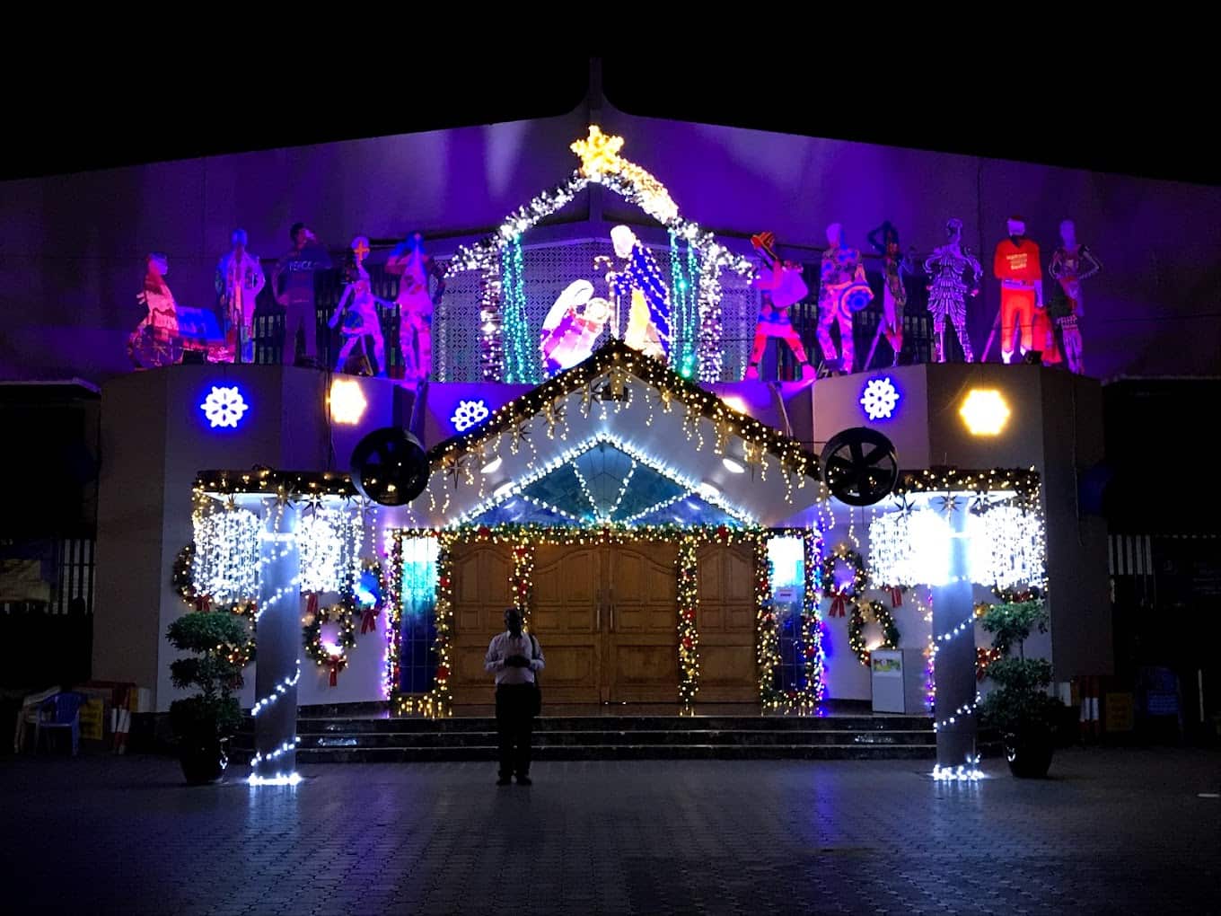 Top 14 Churches That Christians Visit On Their Christmas Trip To Dubai