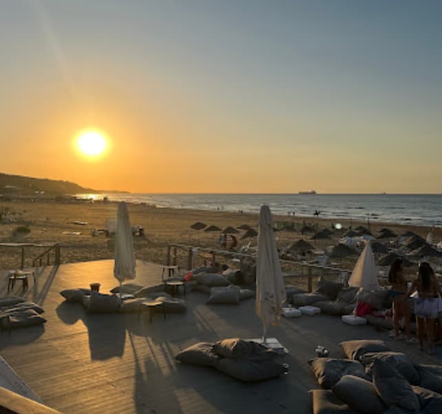 Burc Beach Istanbul Reviews: Price + Things To Do + Location