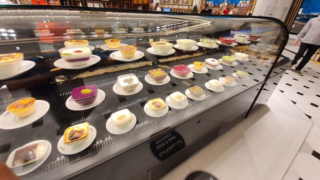 Is Dubai Mall Expensive? + Check product prices