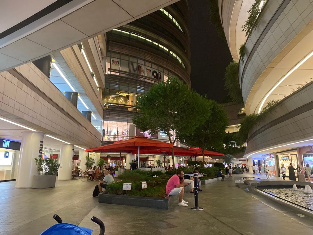Kanyon Shopping Mall shops list + facilities + access way