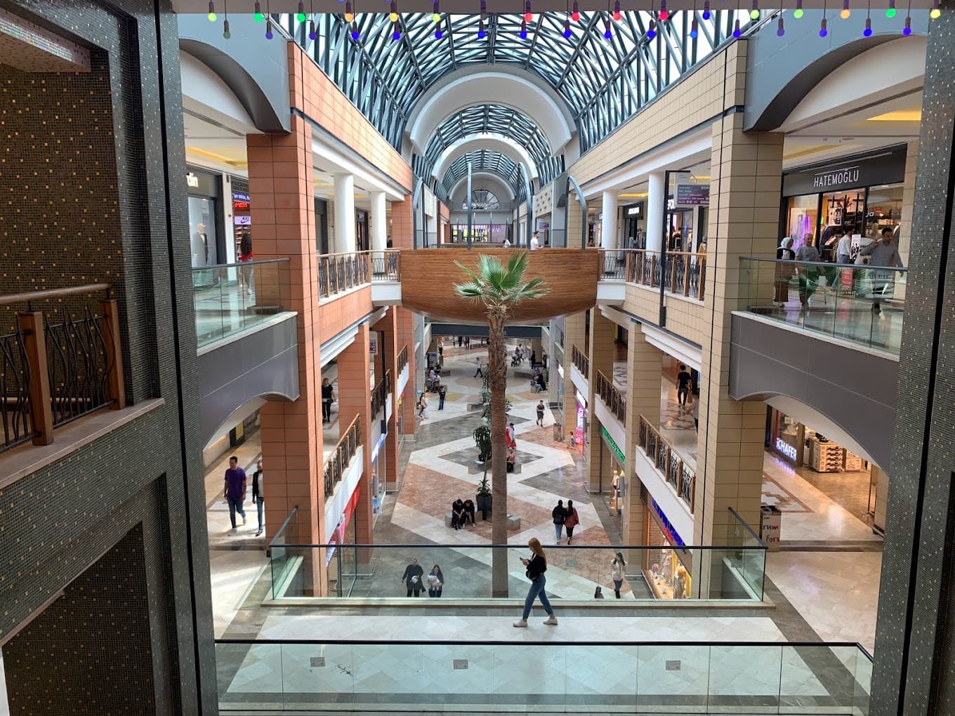 Forum Istanbul Shopping Center | Stores List + Entertainment