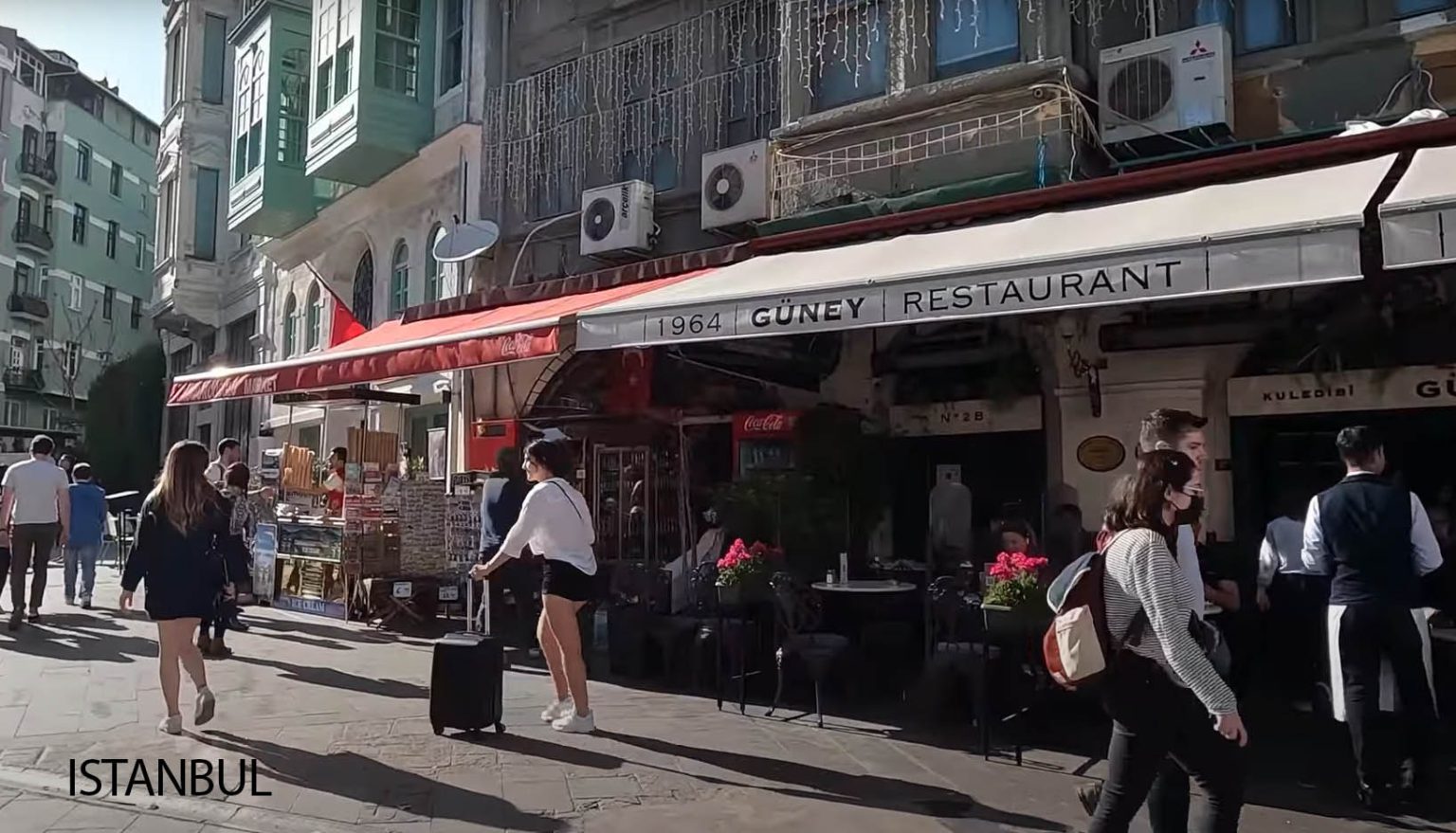 What To Wear In Turkey In May? + Turkish People's Style